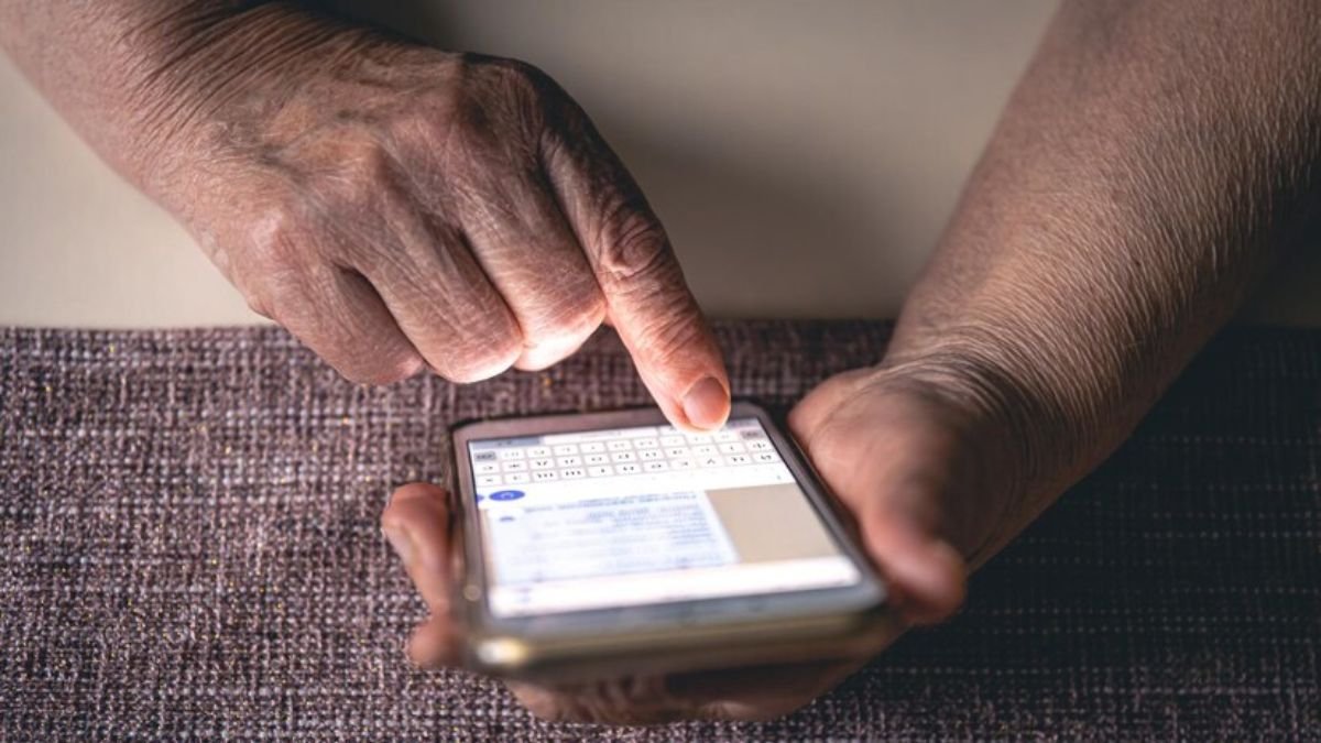 Ways to Copy and Paste Invisible Text for Social Media and Messaging ...