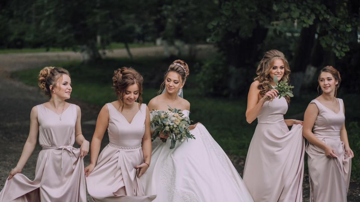 Exploring the Charm of Italian Brides: Traditions, Fashion, and Romance ...