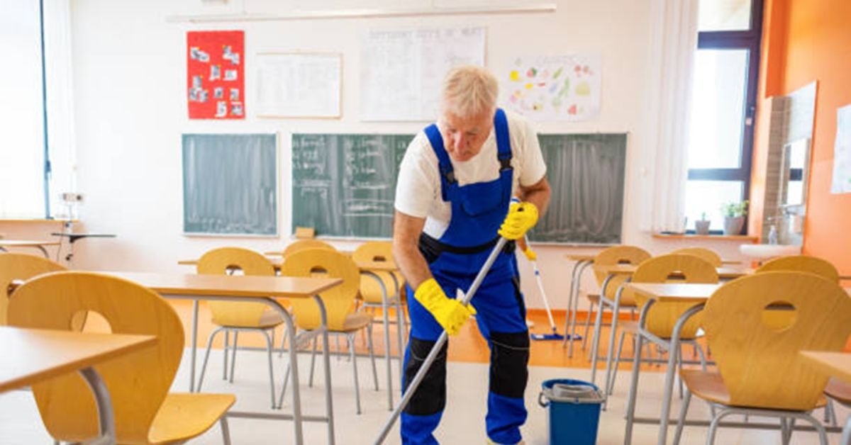 How School Disinfection Services Enhance Classroom Cleanliness - stromberry