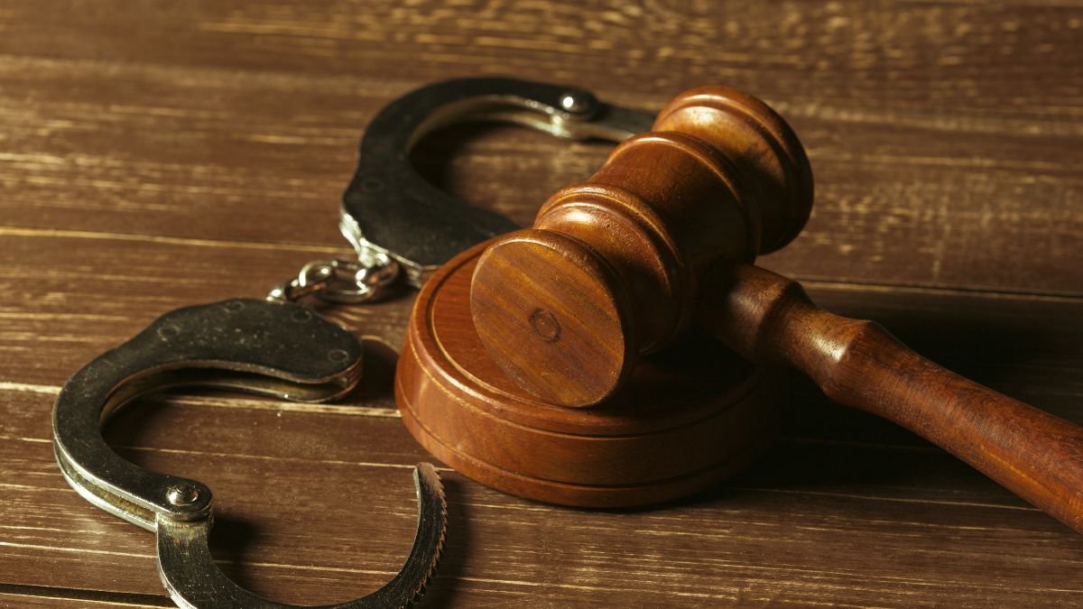The Difference Between Misdemeanor And Felony Assault Charges - stromberry